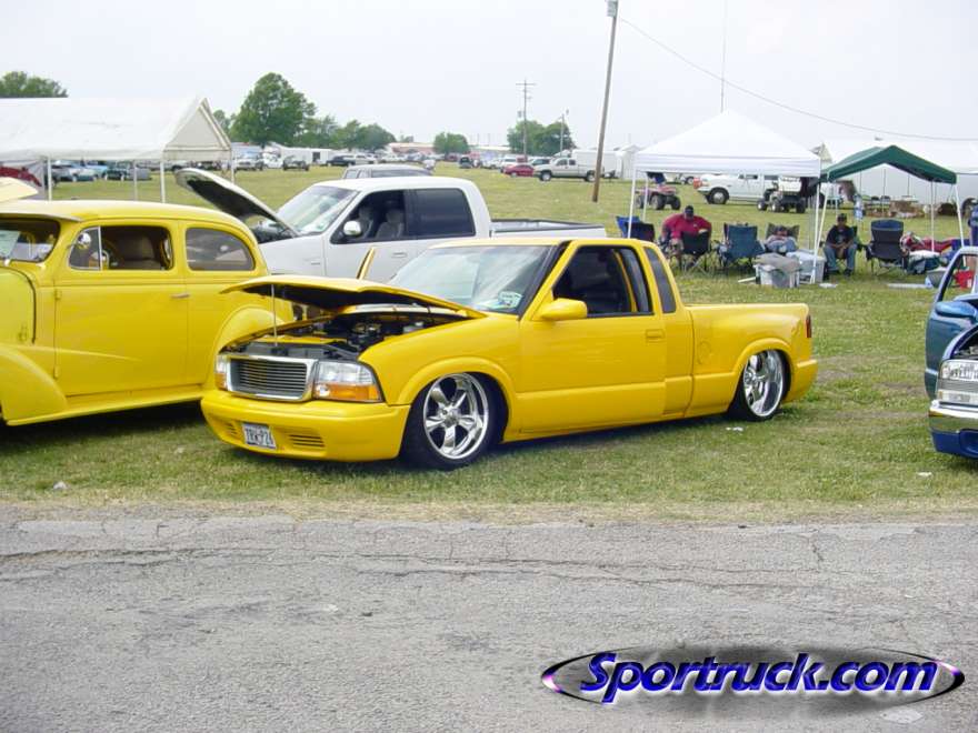 Anyone tried this (fleetside+stepside=dually look) | S-10 Forum